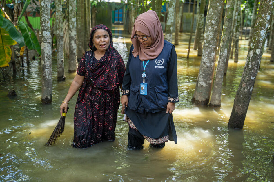 Cash before the storm: WFP’s early action empowers Bangladeshis | World Food Programme